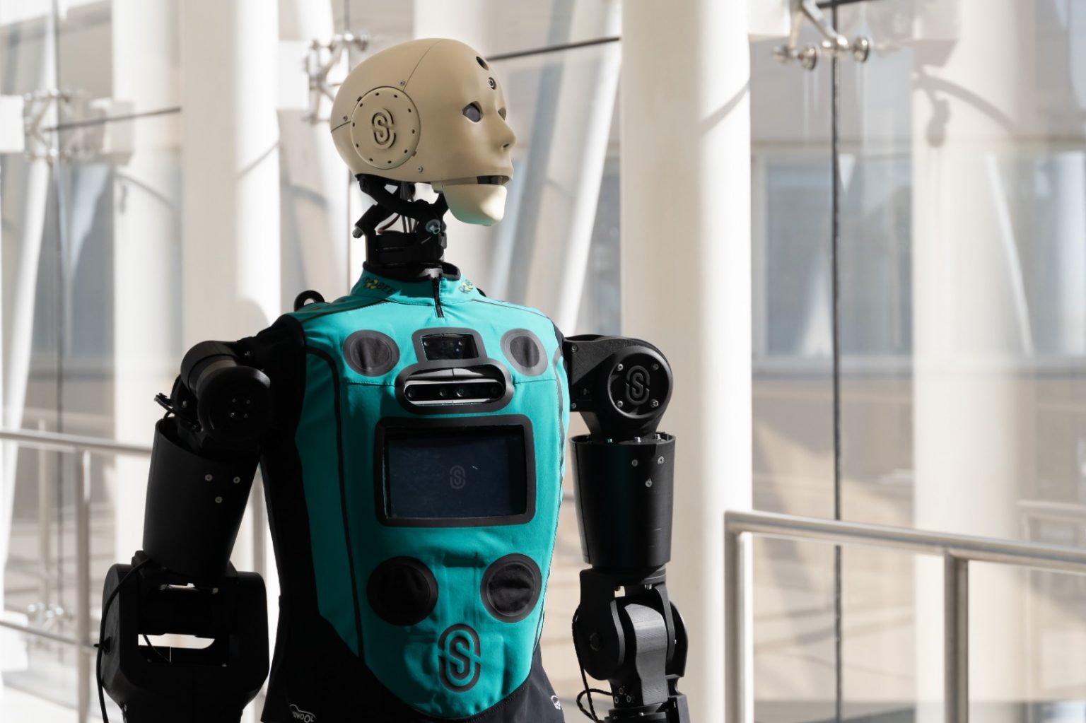 Oversonic porta la robotica umanoide cognitiva a SPS Italia - Industry 5.0